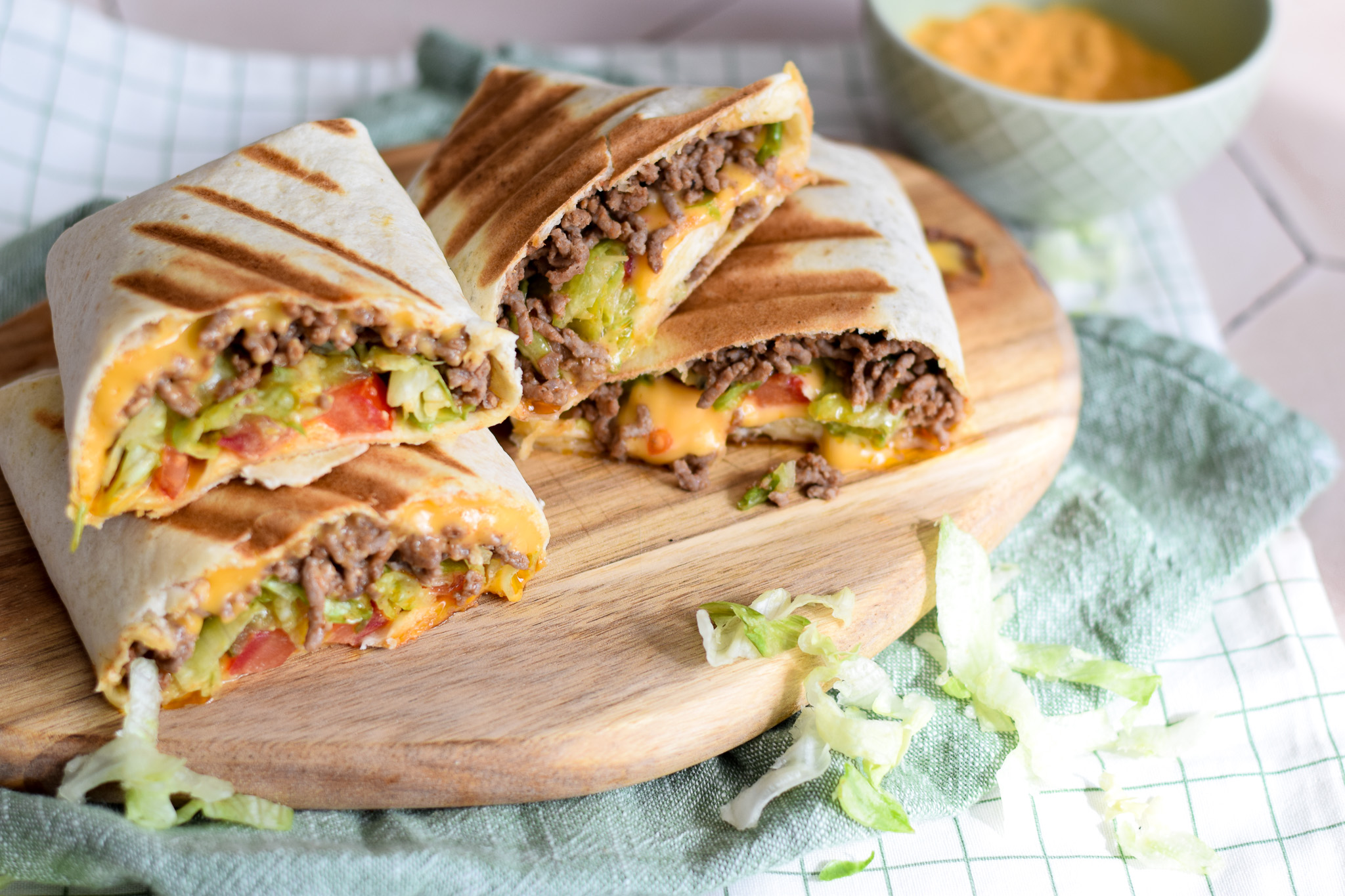 Cheeseburger burrito’s - Doortjes Keuken