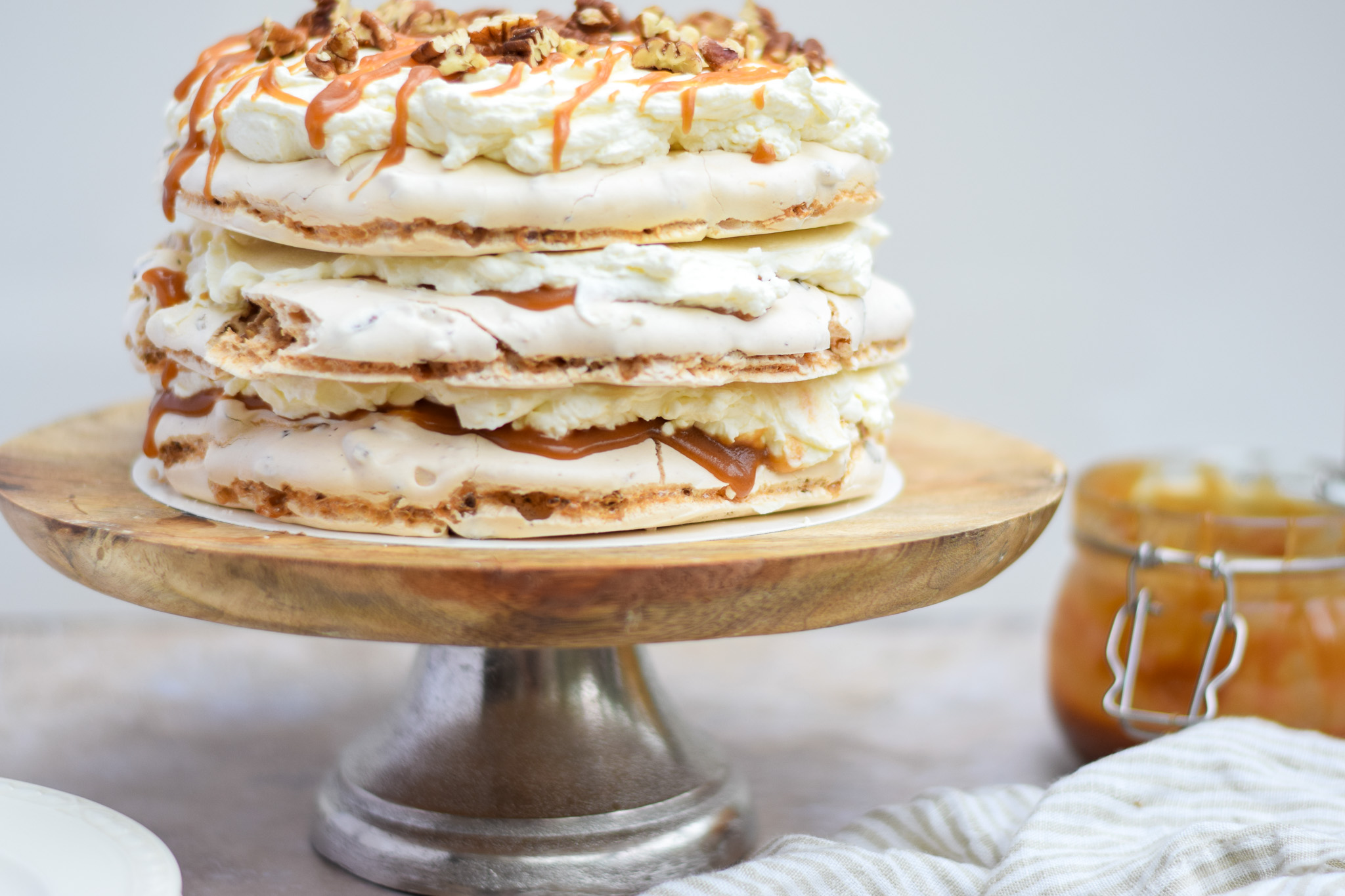 Pecan karamel schuimtaart - Doortjes Keuken